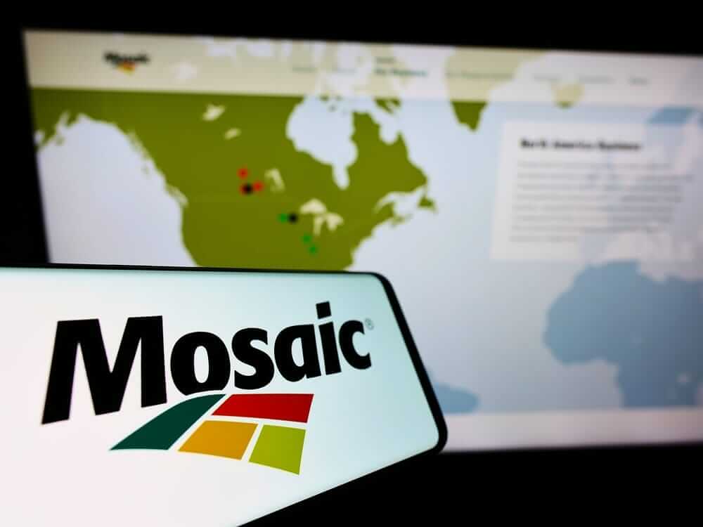 Is Mosaic Stock Underperforming the Nasdaq?